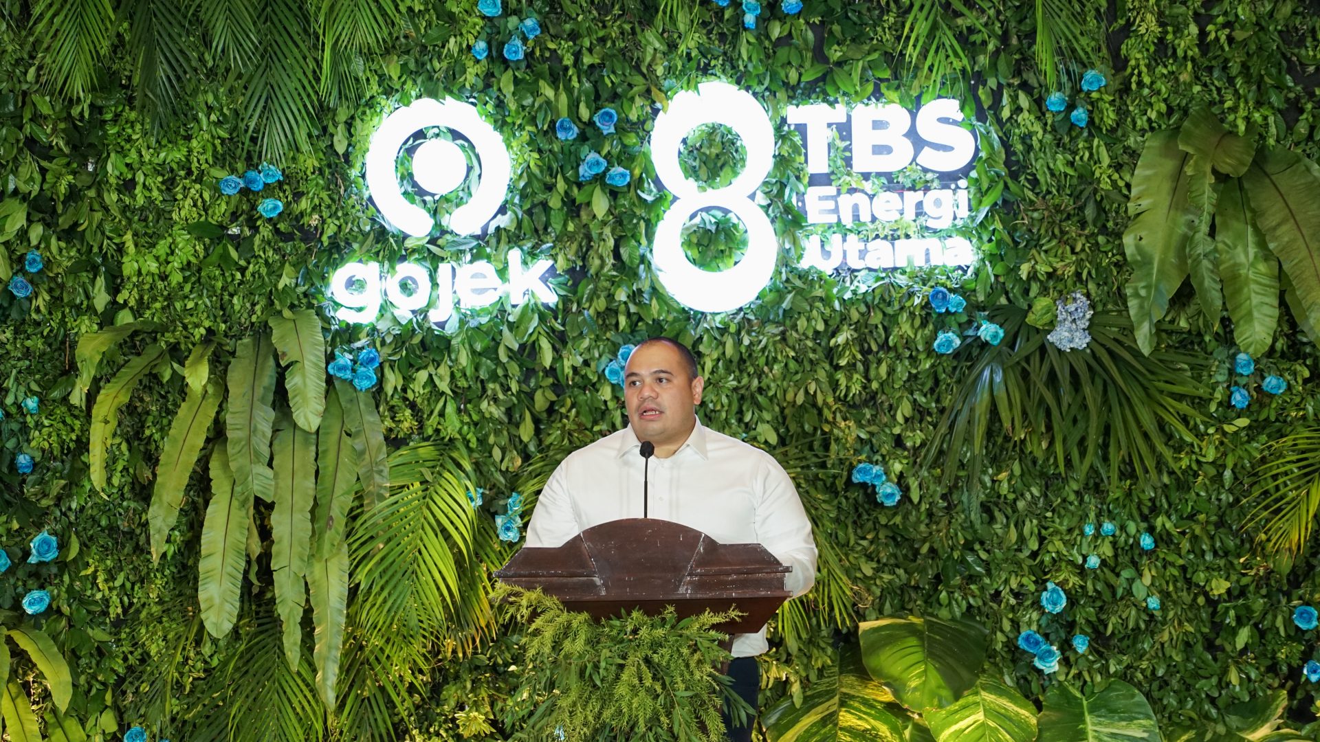 TBS Energi Utama and Gojek Collaborates To Build Electric Vehicle ...